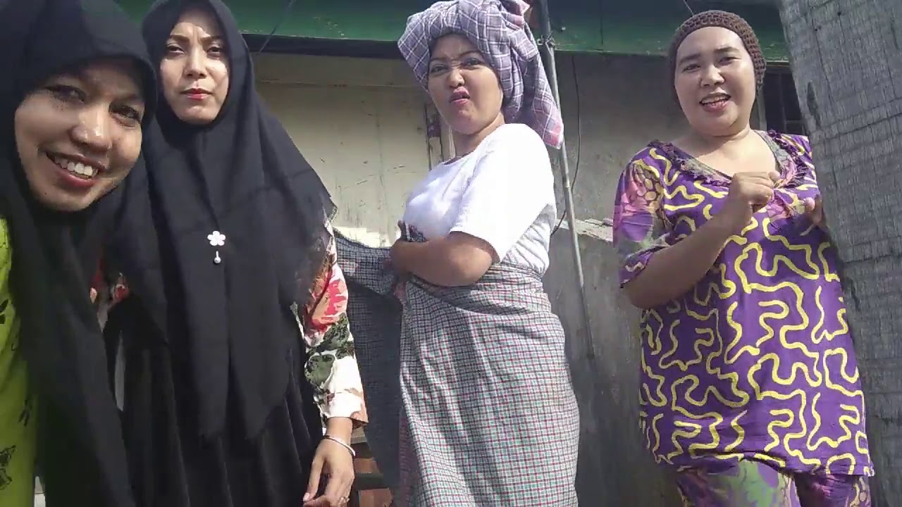 Kemong Production Eps. 4 "Senam Joget" - YouTube