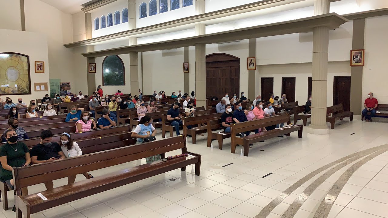 Celebração da Vigília Pascal. Doe para nossa igreja. PIX 9299127-9346 ...