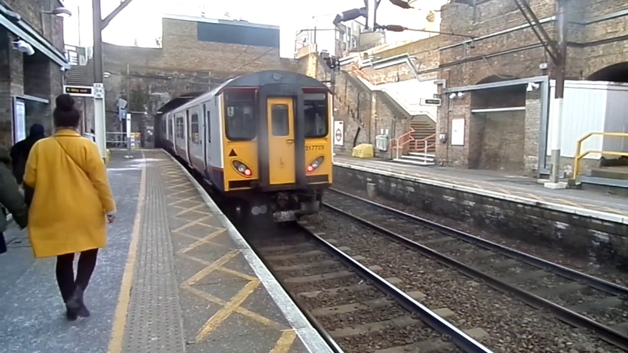 Trains at Stoke Newington station 24/2/18 - YouTube