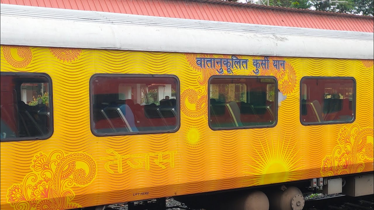 Karmali railway station se live crossing Goa Rajdhani express Goa - YouTube