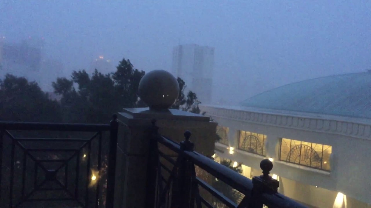 Hurricane Irma - The Eye Wall is approaching Sarasota!!! - YouTube