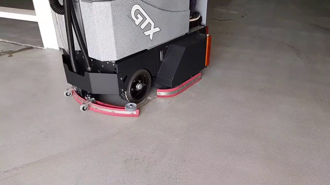 Tomcat GTX scrubber dryer carpark cleaning - YouTube