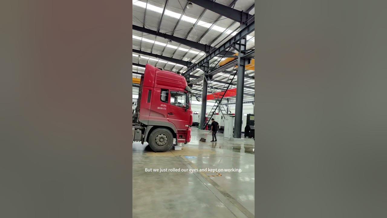 #cnc SV-1160 vertical machining center with three linear sliders - YouTube