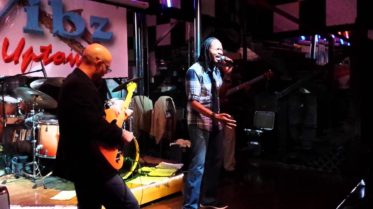 Alvin carter at vibz uptown - YouTube