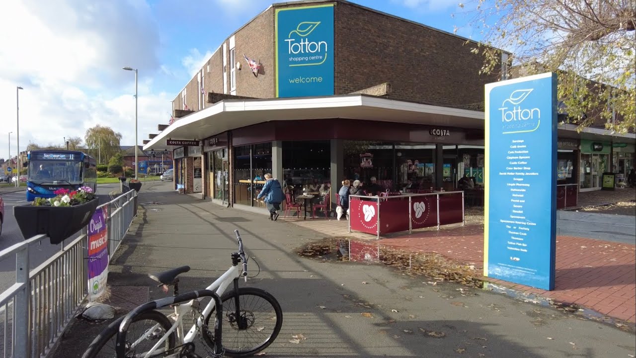 Totton Town Centre Walk TO - YouTube