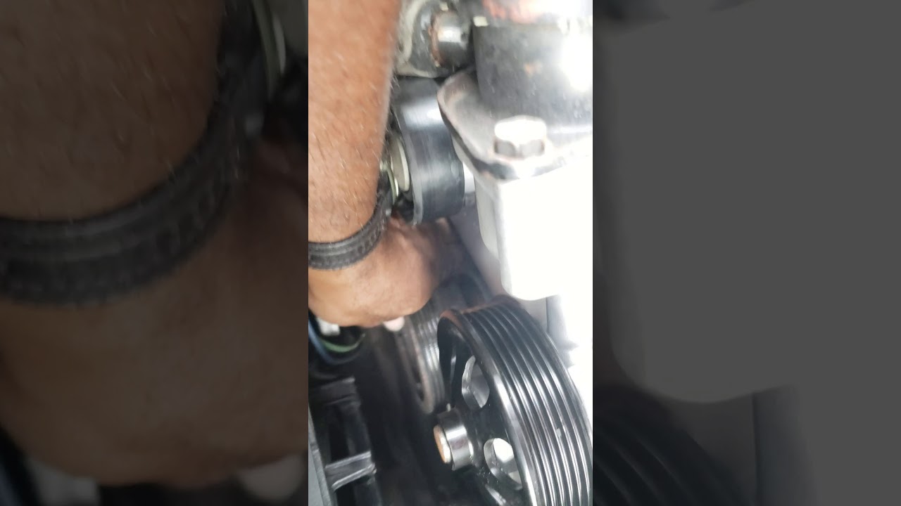 Challenger 6.4 broken harmonic balancer - YouTube