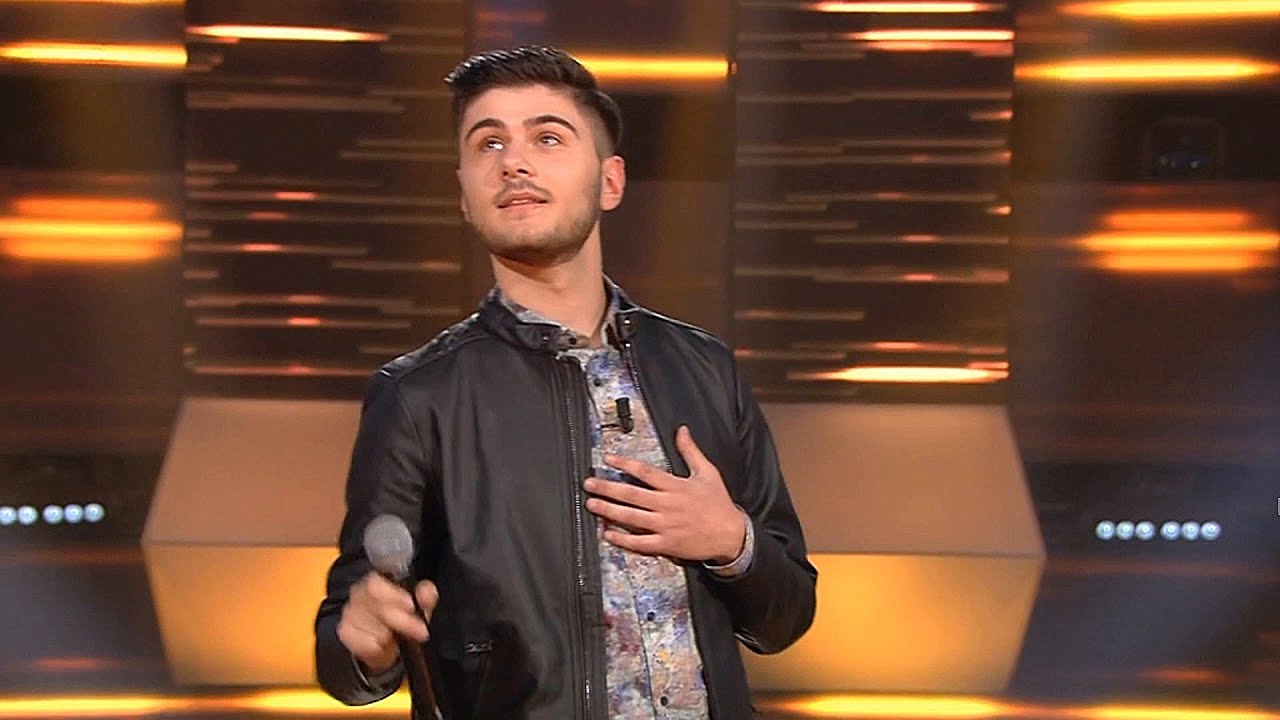 La reincarnazione di Barry white. Acordes - Chordify