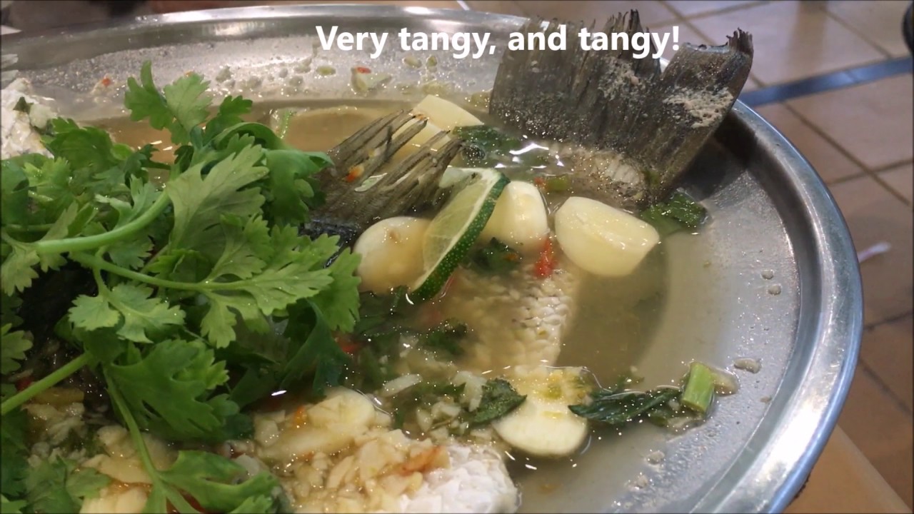 Boiling Steamed Fish on a Plate Pasir Panjang Food Center - YouTube