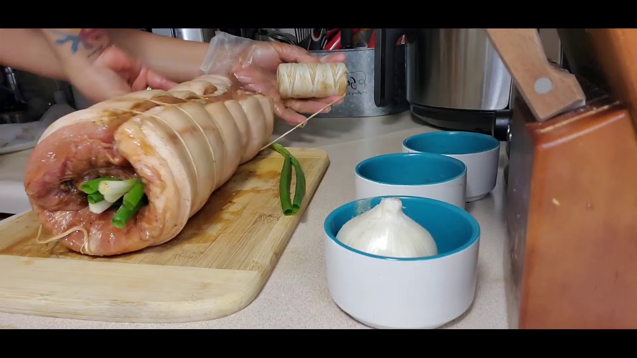 Lechon Belly Oven: HANDA SA PASKO. - YouTube