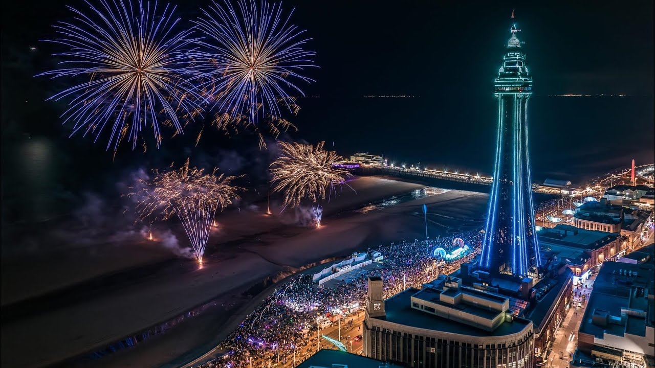 Amazing Blackpool At Night - YouTube