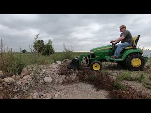 John Deere X748 - Mini Loader (Buford Bucket): Part 1 - YouTube