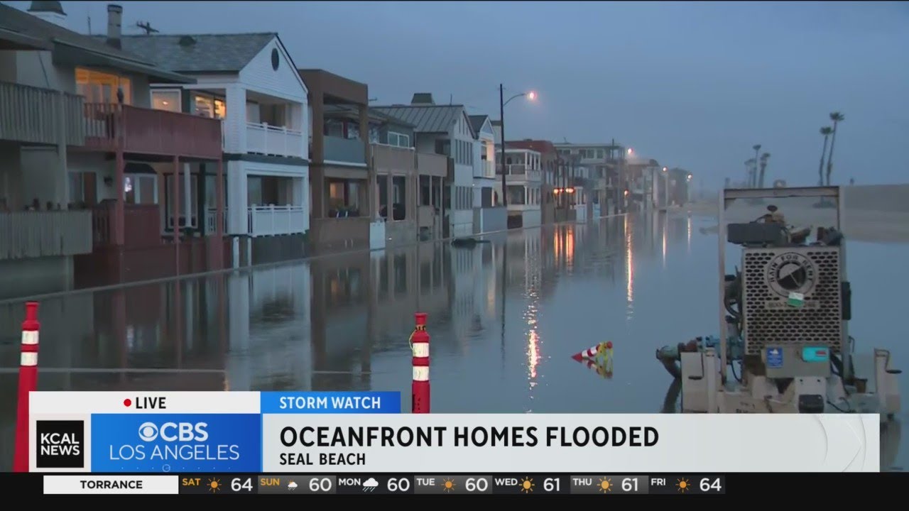 Oceanfront homes flooded in Seal Beach - YouTube
