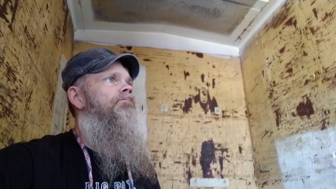 Boxcar night ride to Houston, Texas - YouTube