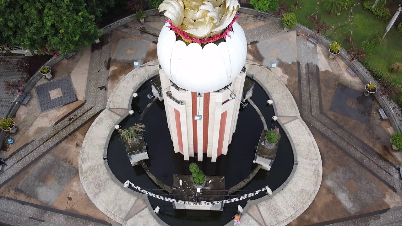 DJI Mavic Mini | Jayandaru Monument | Indonesia, Monumen Jayandaru ...