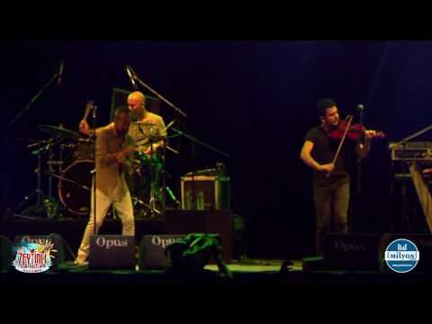 Feridun Düzağaç - Beni Bırakma | Zeytinli Rock Festivali 2015