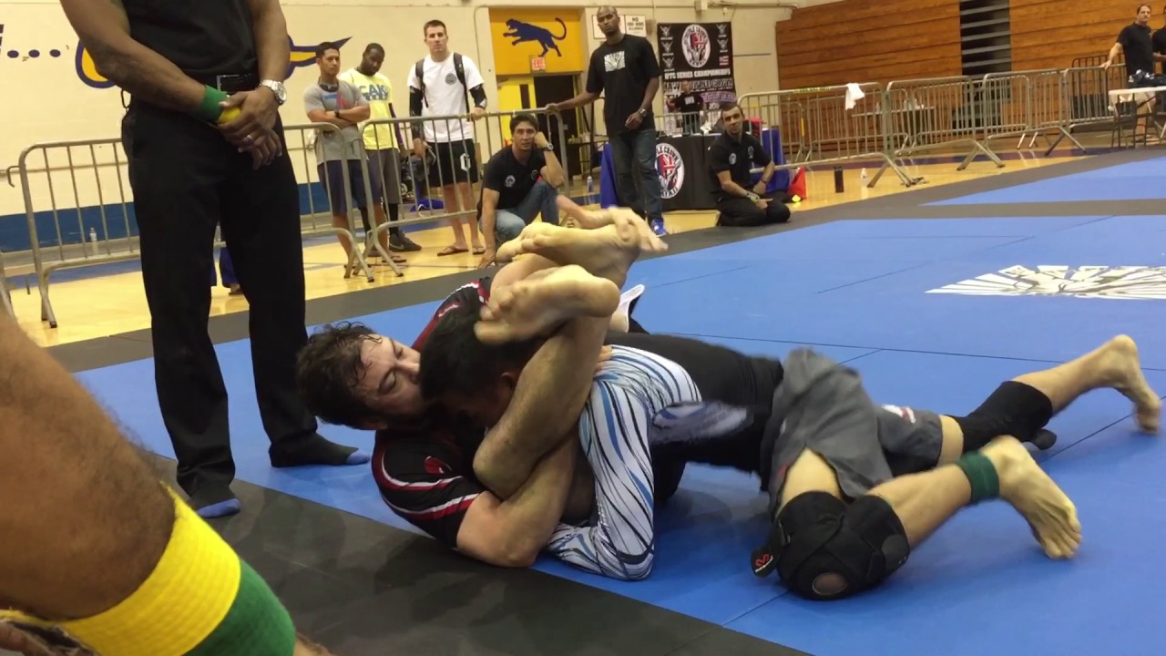 135 lbs beats a 185 lbs in Open Weight Advance division Advance No Gi ...