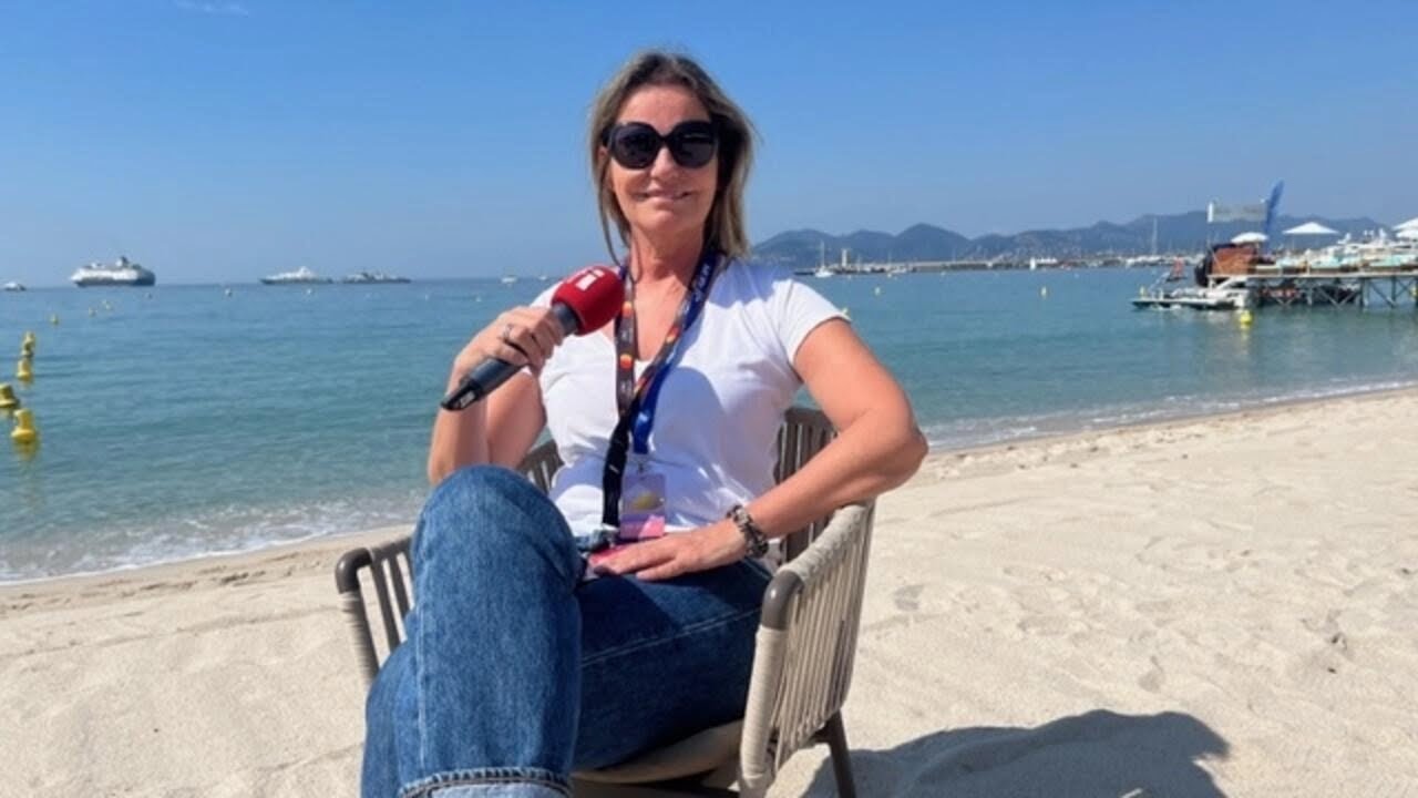 Leonor Silveira em Cannes com projecção de "Vale Abraão" de Oliveira ...