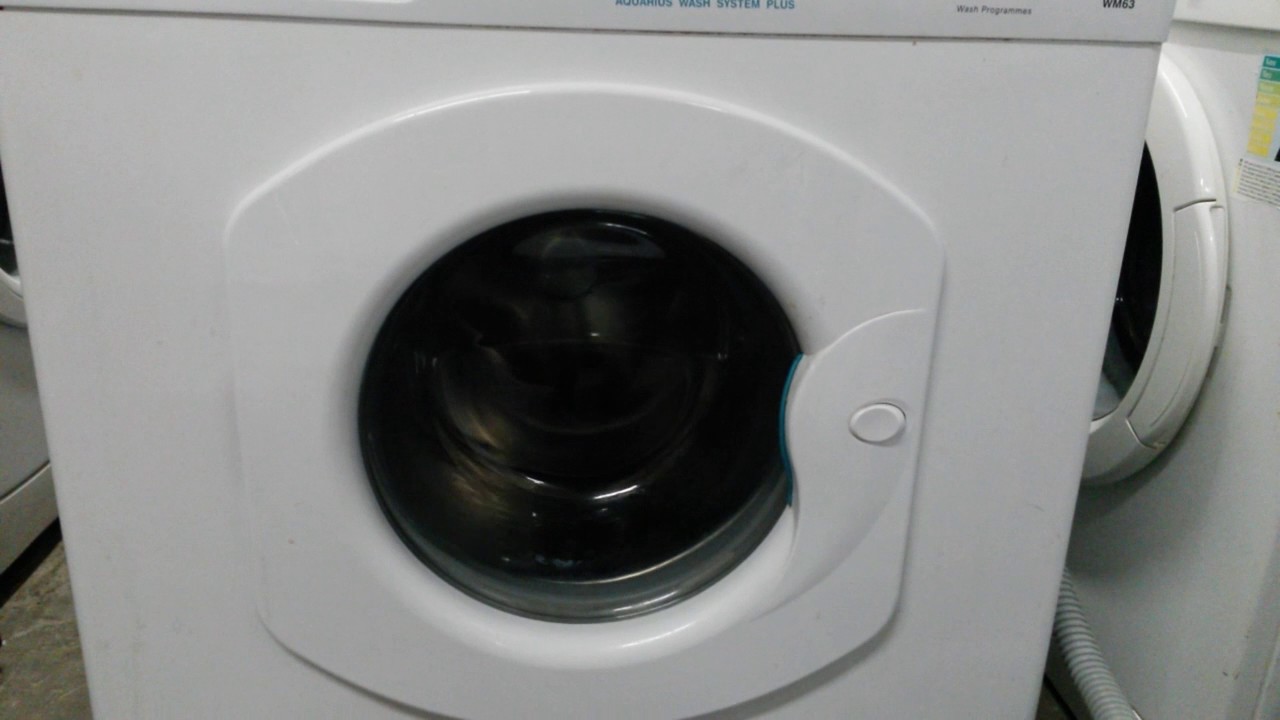 Hotpoint Aquarius WM63 Test Spin at BHF - YouTube
