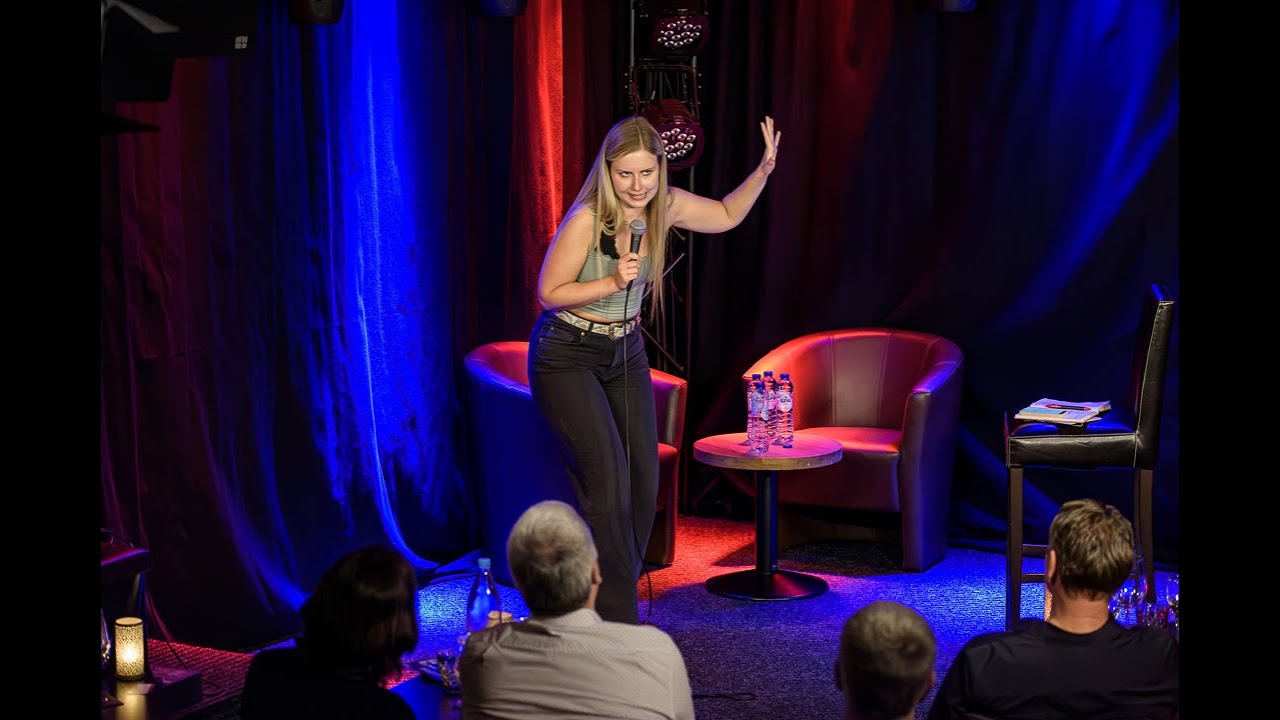 Jade Mintjens@Lamuso - YouTube