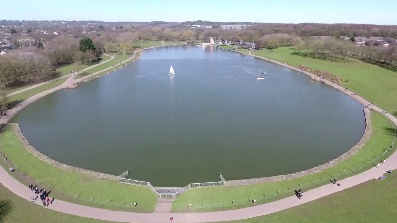 Stevenage in 4k Fairlands Valley - YouTube