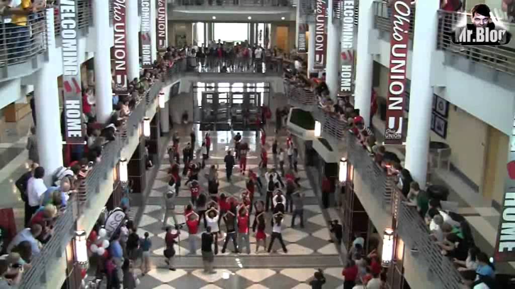 Video classifica flash mob Black Eyed Peas Chicago e Journey Mr. BLog ...