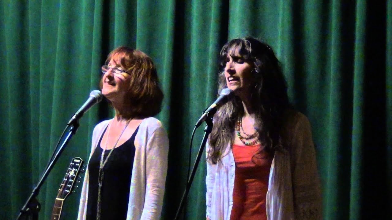 Amazing Grace - Amy & Leslie - YouTube