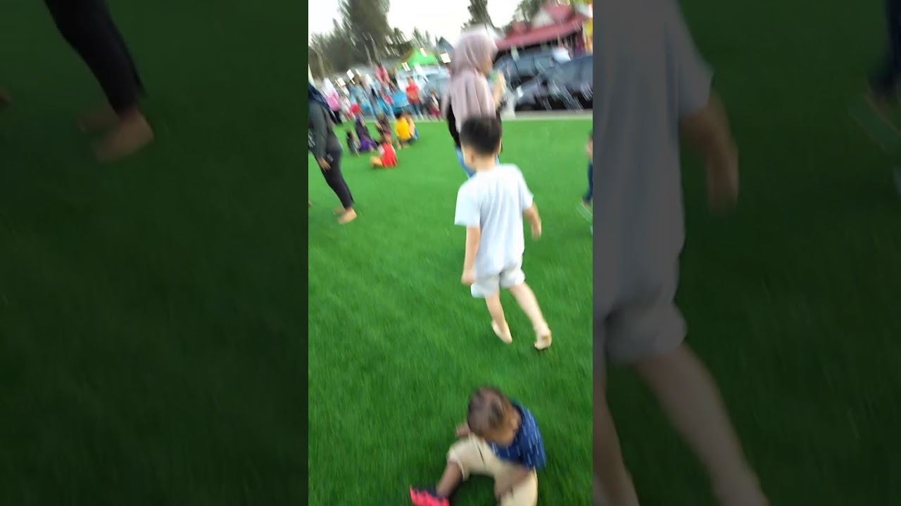 Pantai PCB - YouTube