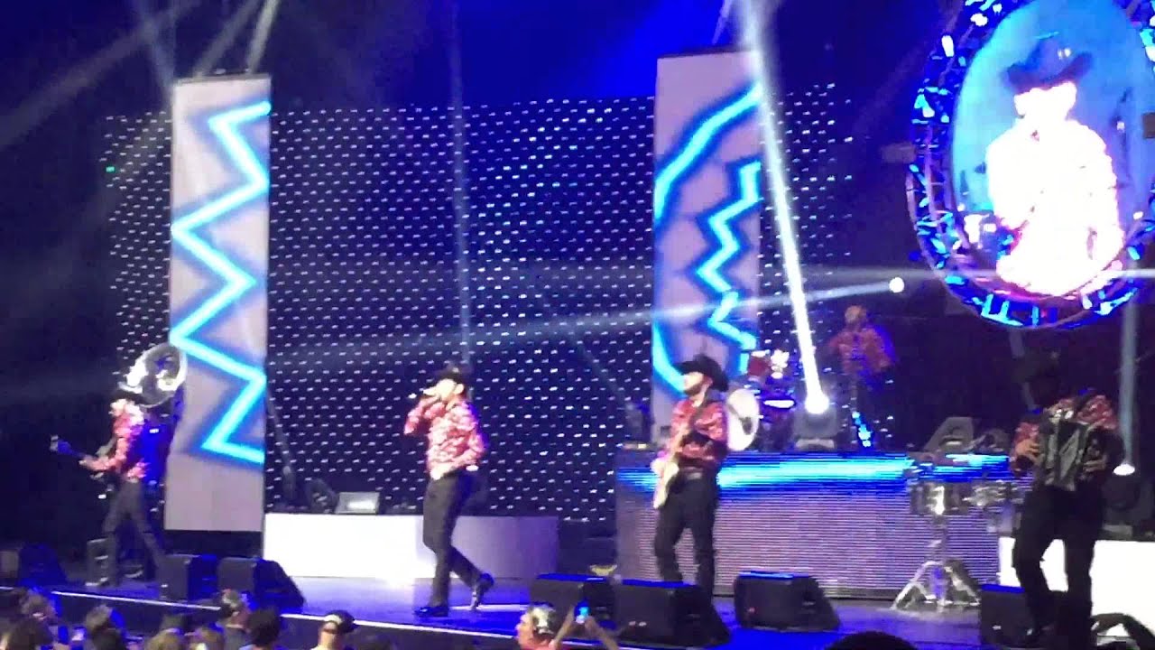 Código FN en Invasion Del Corrido 2016 "El Huerito" - YouTube