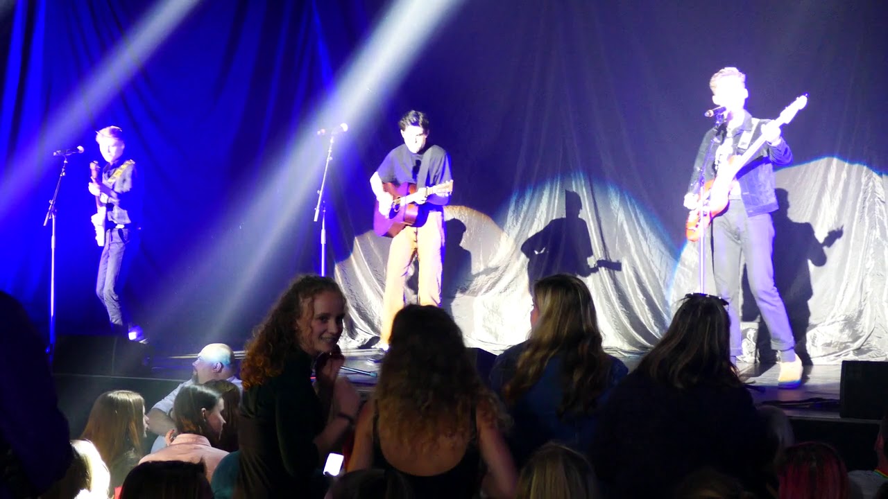 New Hope Club - Fixed - Plymouth 27/04/19 - YouTube
