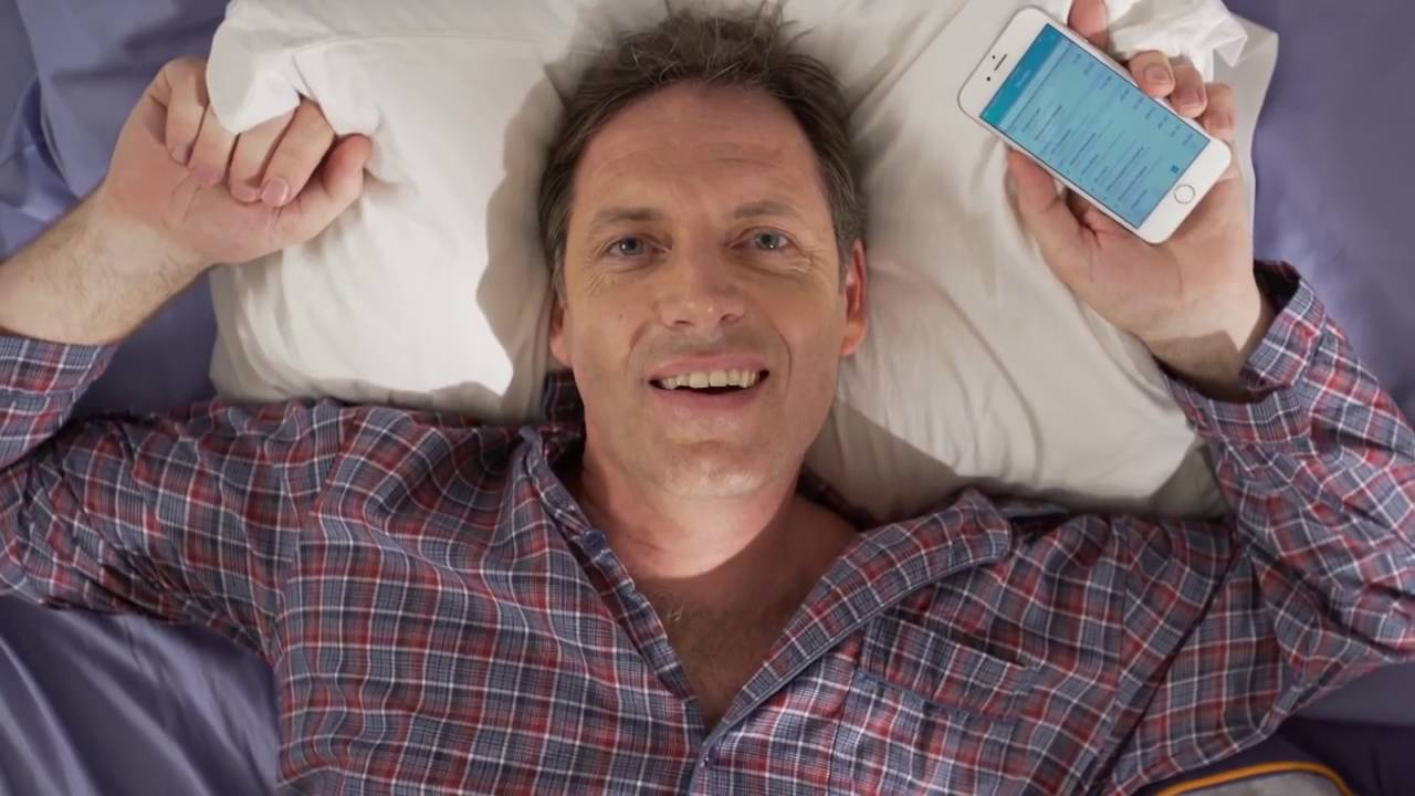 Derek in a second Xero Accounting advert (Cats on the bed) - YouTube