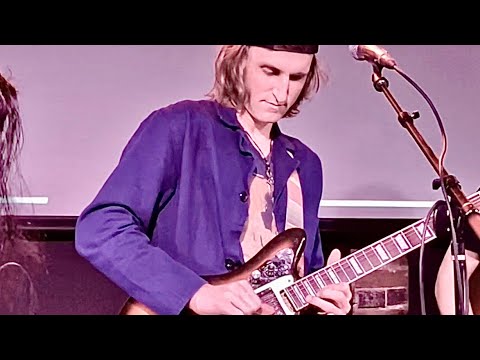 Mike Gannon Drops Another Amazing Solo LIVE in Nashville - YouTube