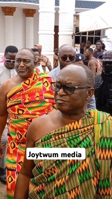 ALAN KYEREMANTENG ARRIVAL AT TEPA MANHENE'S PALACE - YouTube