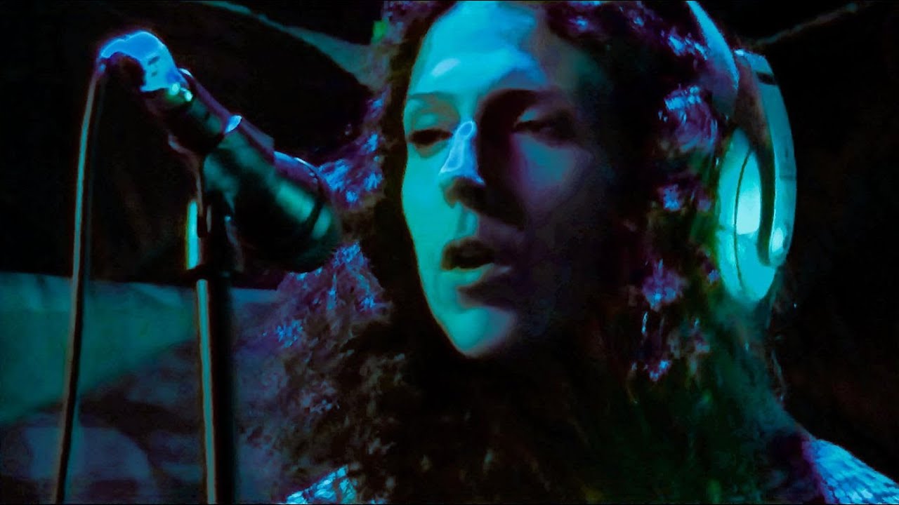 SBS Music Video - Laura Kelsey - Misery Is Waiting (Acoustic) - YouTube