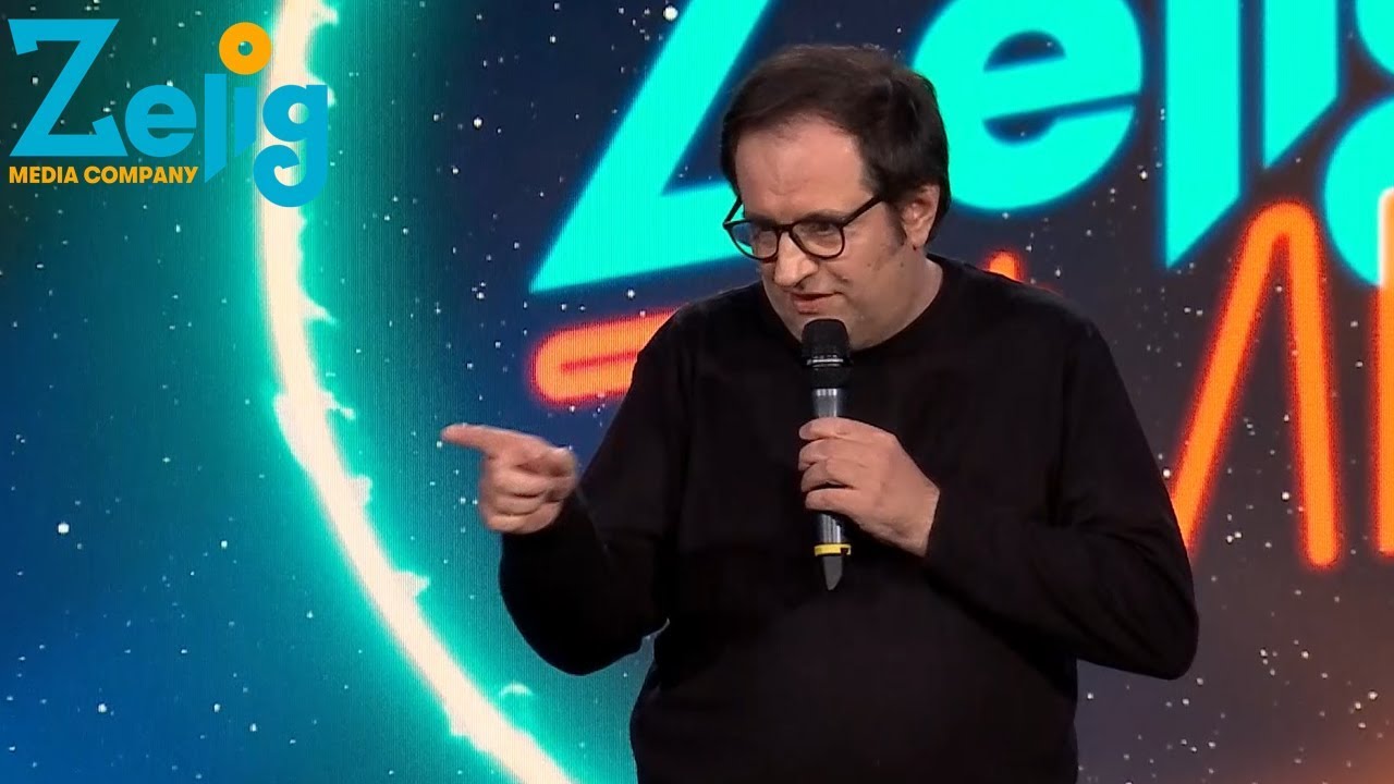 Bob Ferrari - Lezioni di cioccolato - Zelig Time I ZeligTV - YouTube