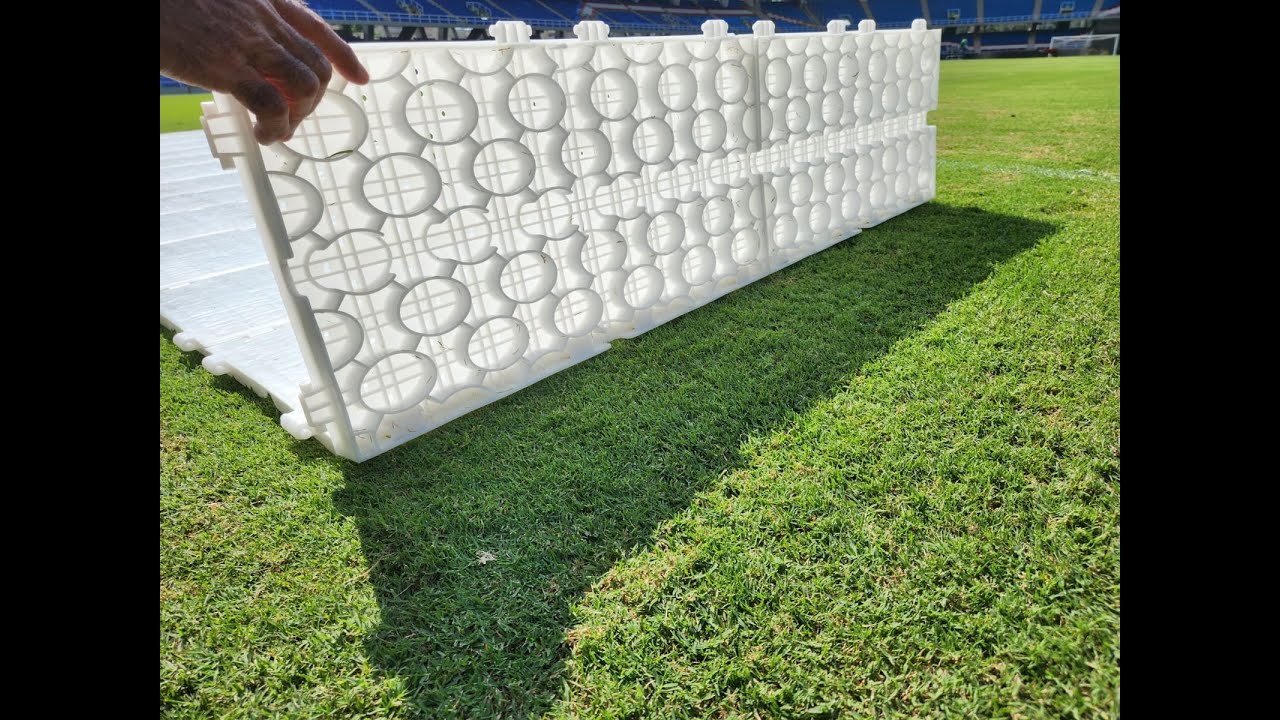 Yinghui Turf protection flooring T-03 test at football stadium last for ...