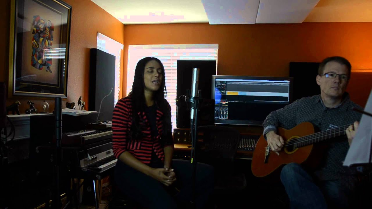 Escucha a Tu Corazón (Laura Pausini Cover) - YouTube