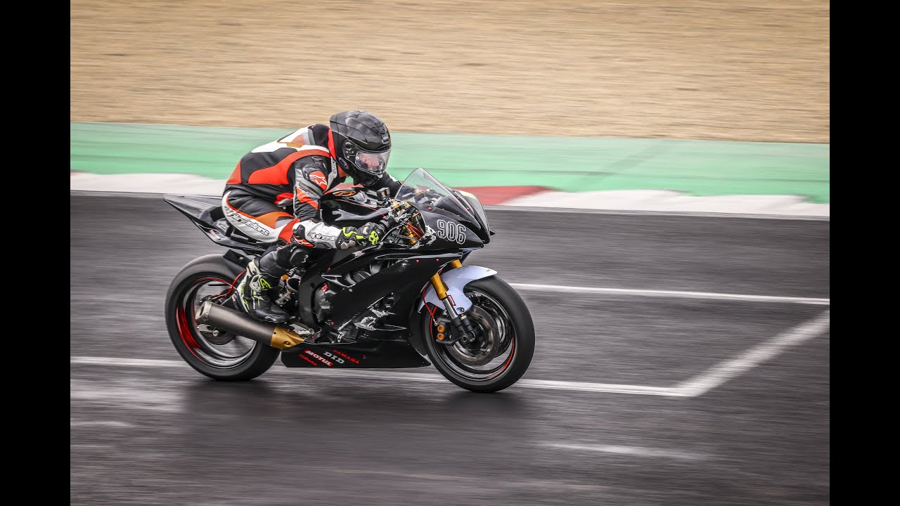 Oschersleben R6 Rookie - YouTube