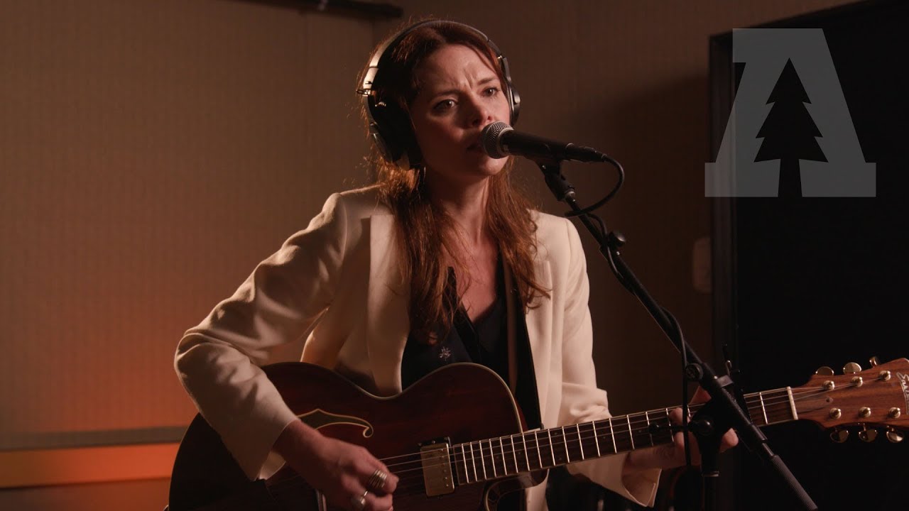 Suzanne Santo - Regrets | Audiotree Live - YouTube