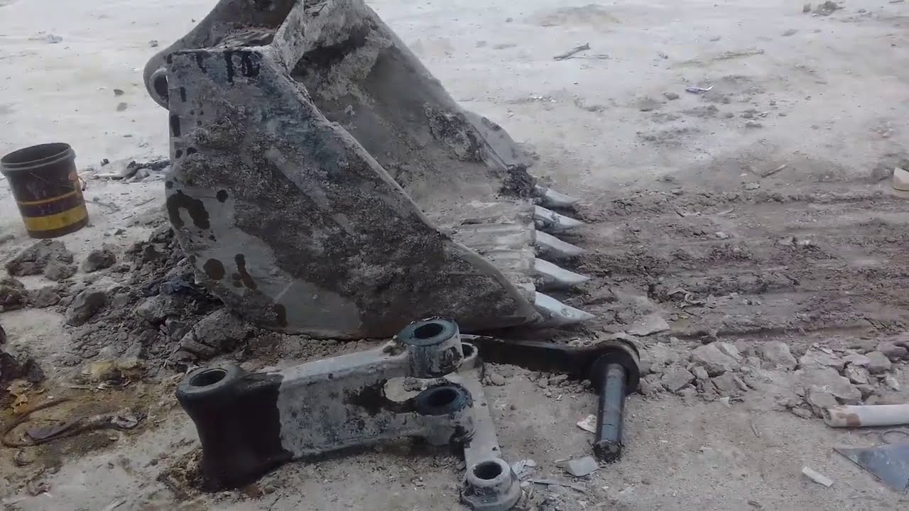 Perbaikan bucket excavator juga pen dan bushing excavator - YouTube