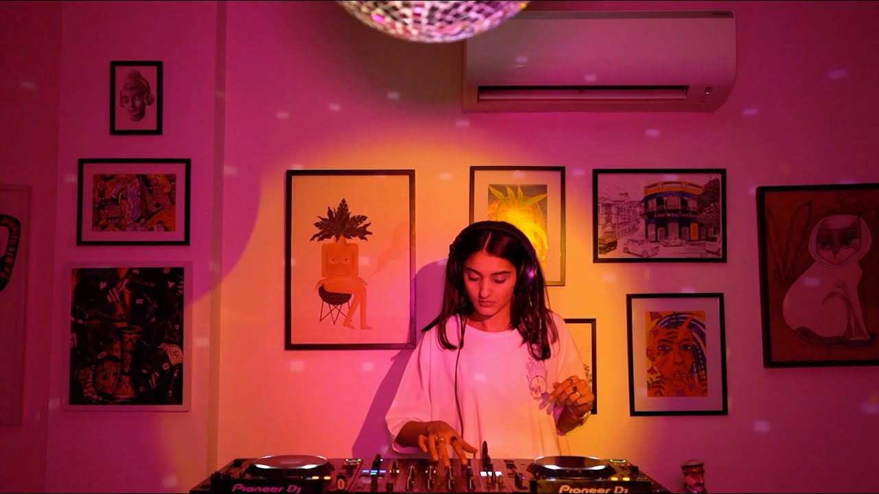 Nida - DJ Set | House & Disco Mix - YouTube
