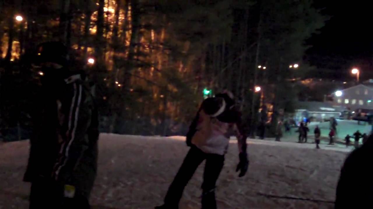 Snowboarding at Cataloochee on the bunny slope - YouTube