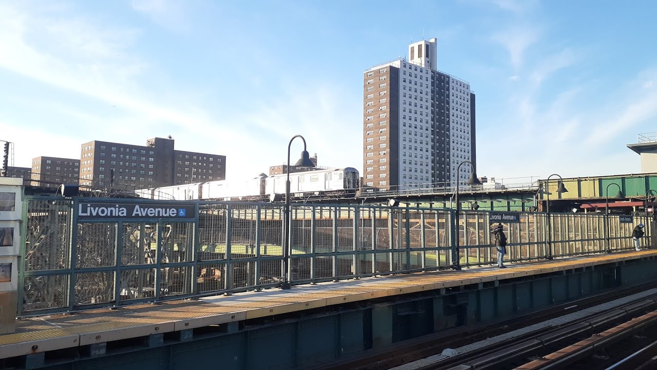 Livonia Avenue & Junius Street Railfan Action (L)(3) #mta - YouTube