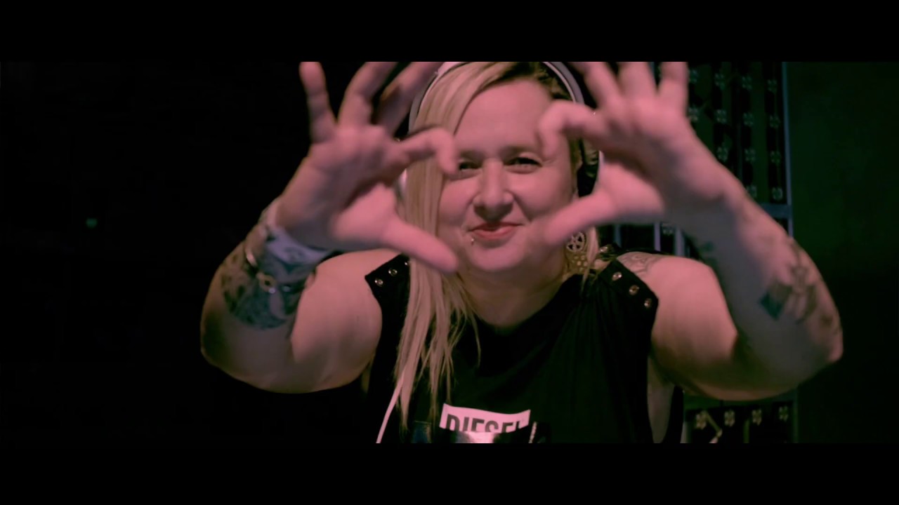 Dj Lysa - Hardcore - Italy - YouTube