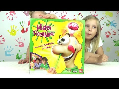 Дети играют в игру Будь здоров , Луи !