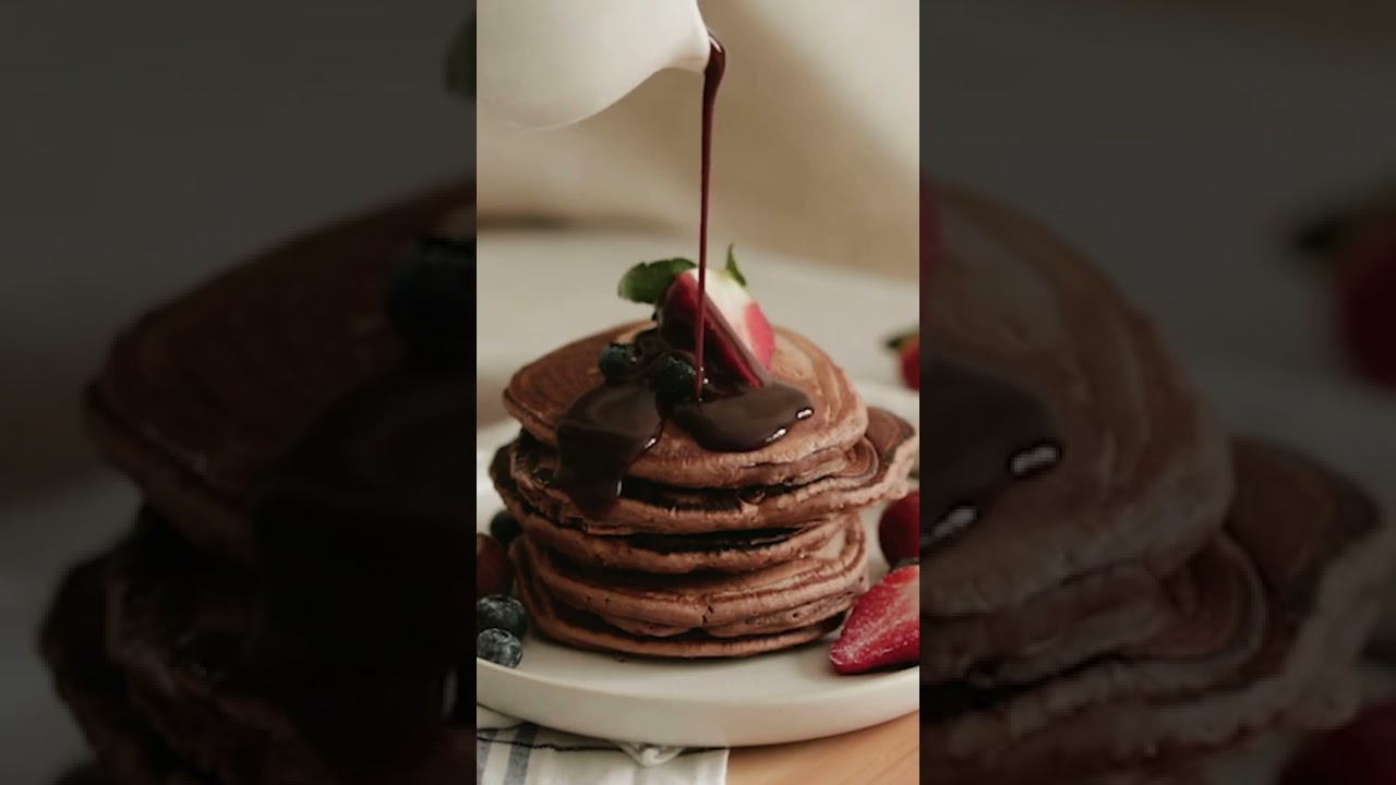 ULTIMATE CHOCO PANCAKE STACK - YouTube