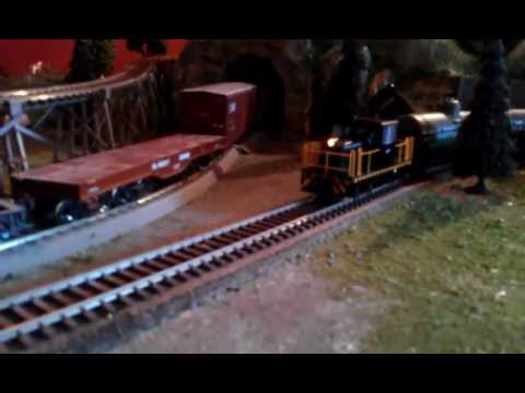 Bachmann Spectrum 45 Tonner with digitrax SDN144PS - YouTube