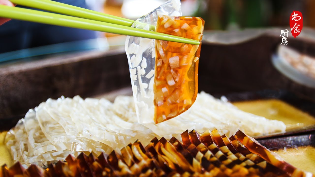 一锅做出两种皮冻 | 简单几个步骤去除腥味不油腻，Q弹剔透 | 满满胶原蛋白的美食 | How to make Chinese pork ...