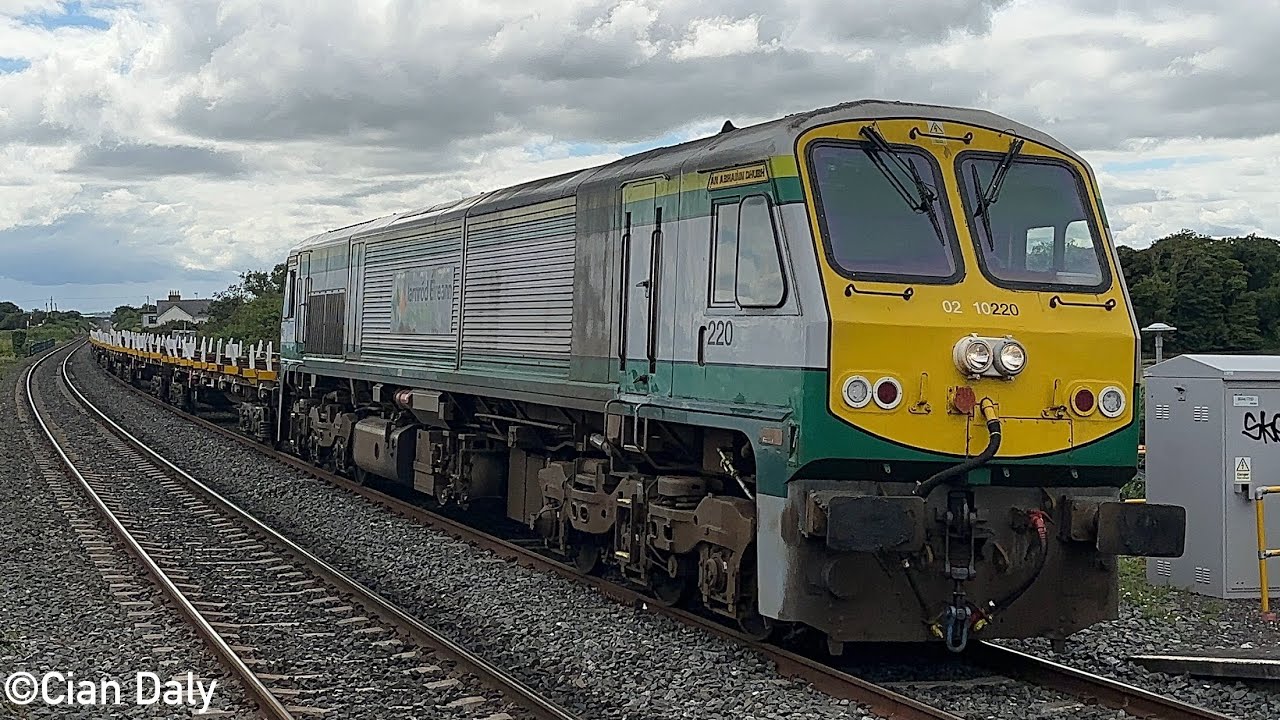 Irish Rail 201 Class Loco 220 + Materials Train - Laytown (15/8/23 ...