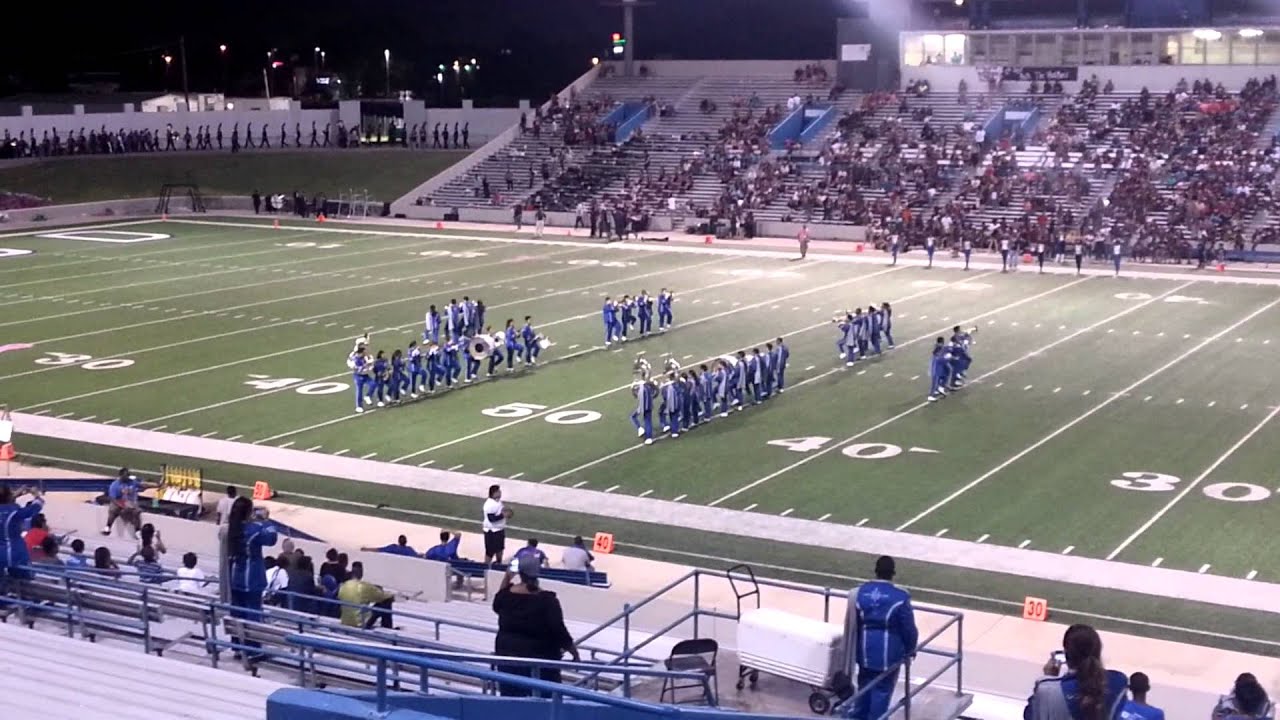 Westbury H.S Marching Band At Delmar Stadium - YouTube