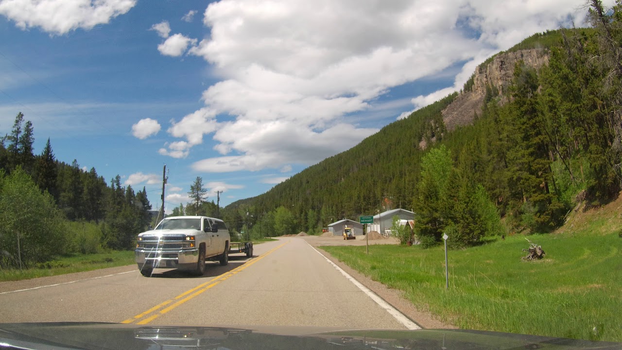 Driving through Neihart, Montana - YouTube
